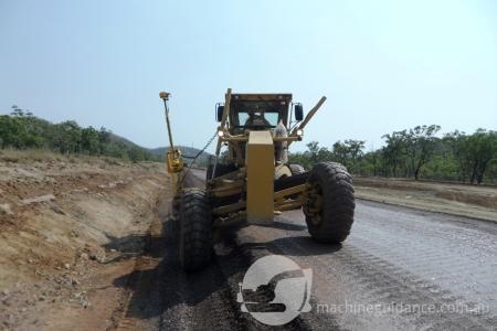 GPS Grader Photos | Photo Gallery | Machine Guidance
